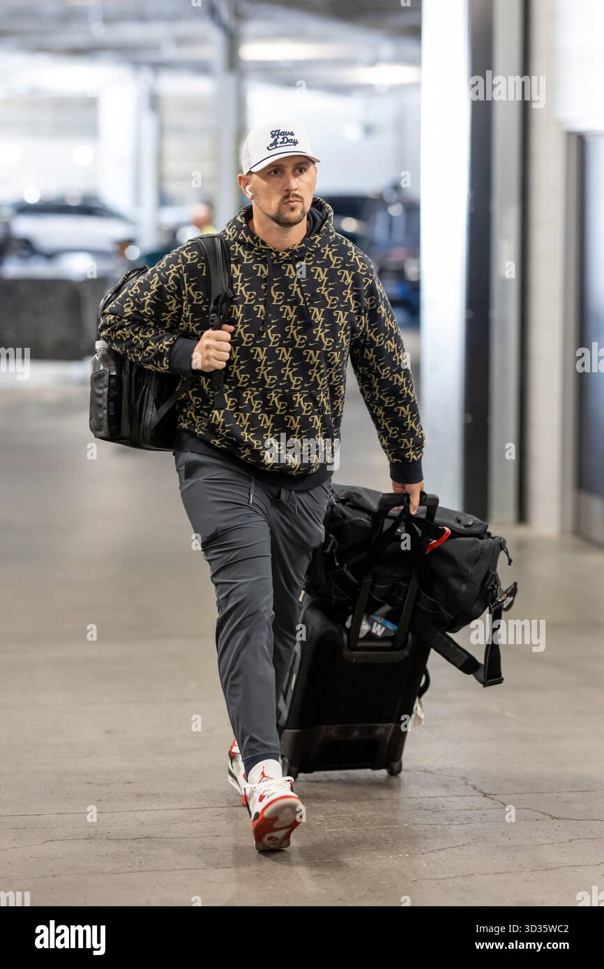 Jacksonville Jaguars assistant linebacker coach Kevin Wilkins enters ...