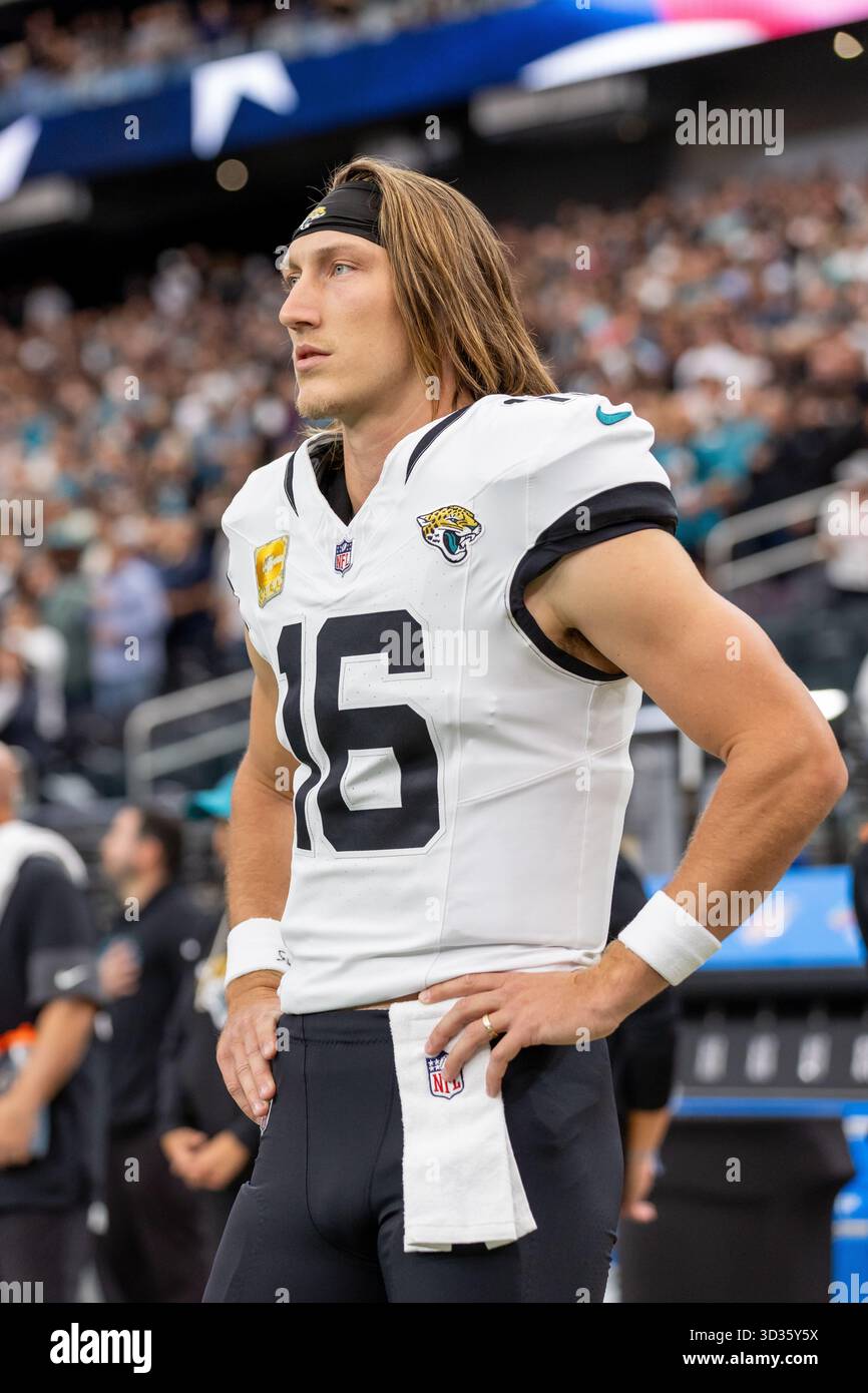 Jacksonville Jaguars quarterback Trevor Lawrence (16) stands for the ...