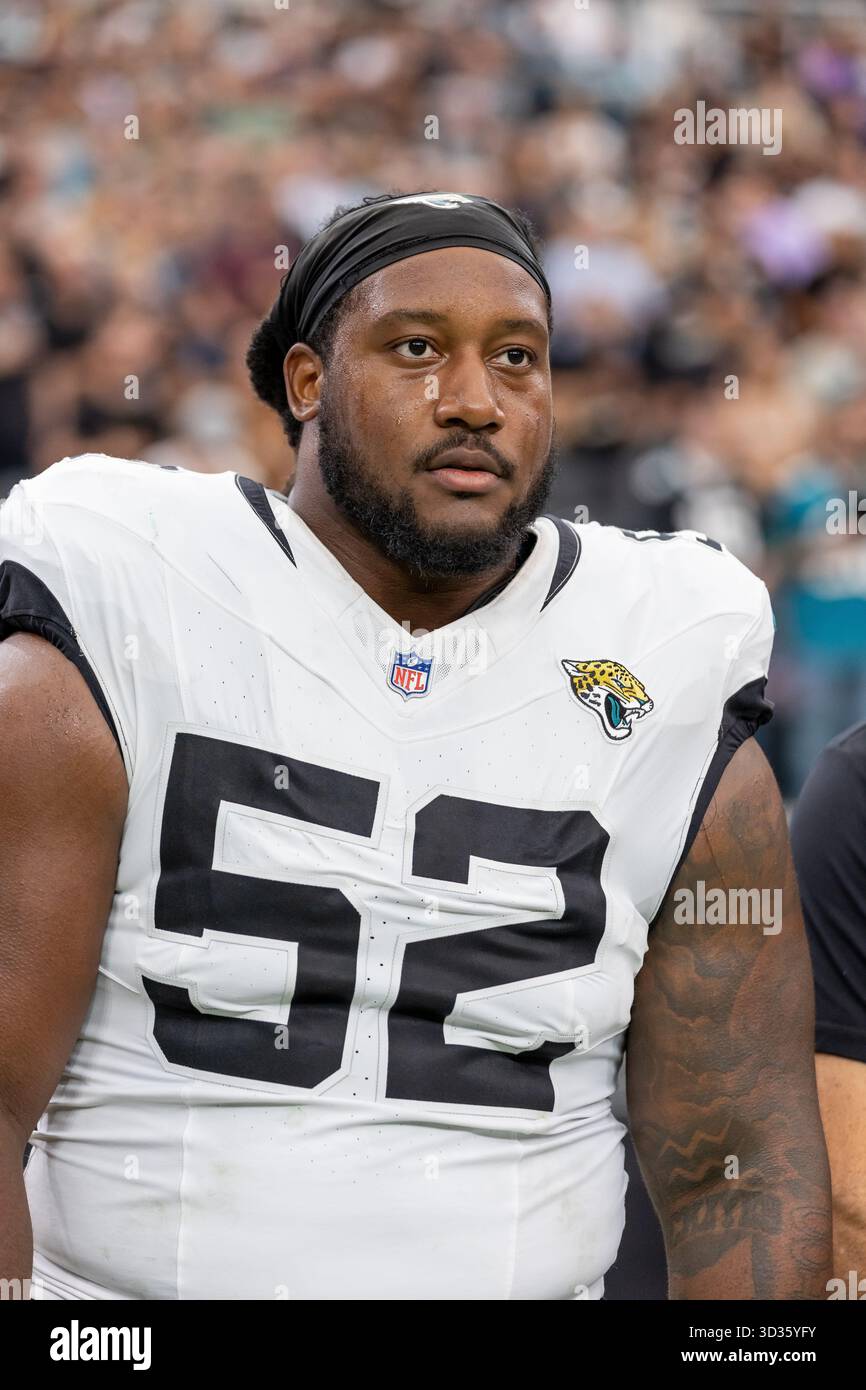 Jacksonville Jaguars defensive tackle DaVon Hamilton (52) stands for ...