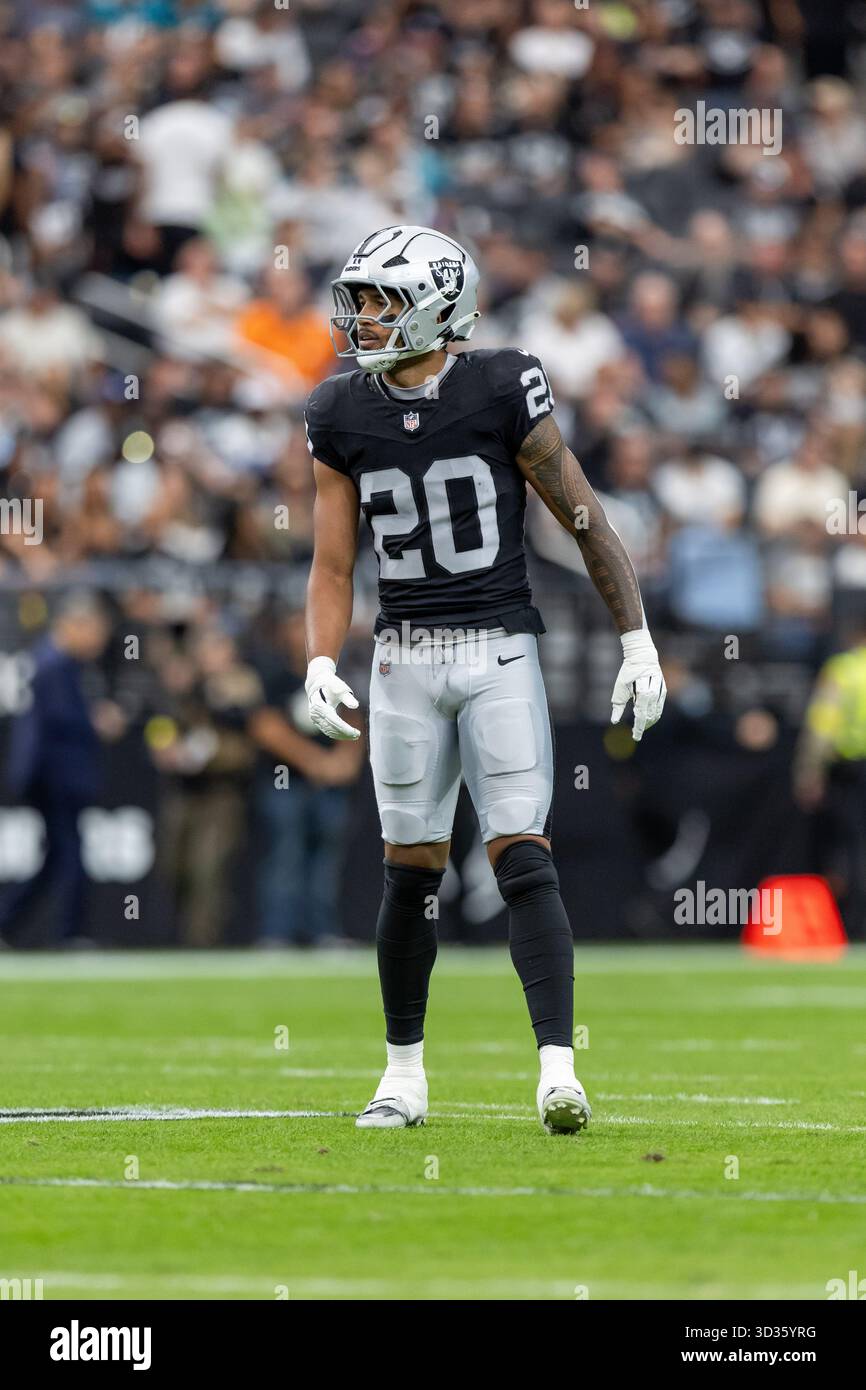 Las Vegas Raiders safety Isaiah Pola-Mao (20) against the Jacksonville Jaguars in an NFL ...
