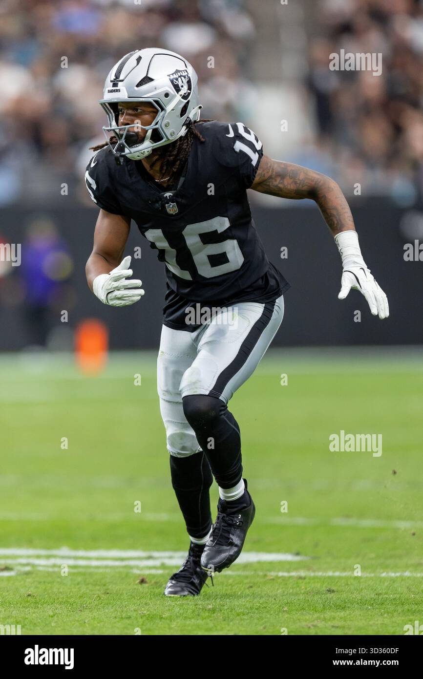 Las Vegas Raiders wide receiver Jakobi Meyers (16) against the ...