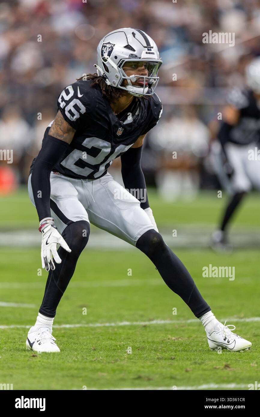 Las Vegas Raiders cornerback Darien Porter (26) against the ...