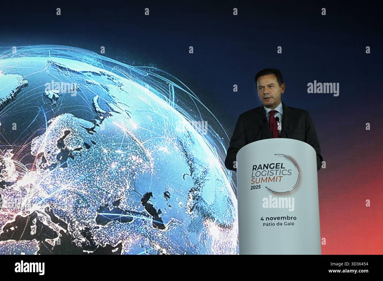 Lisbon, Portugal. 4 November 2025. Portuguese Prime Minister Luis ...