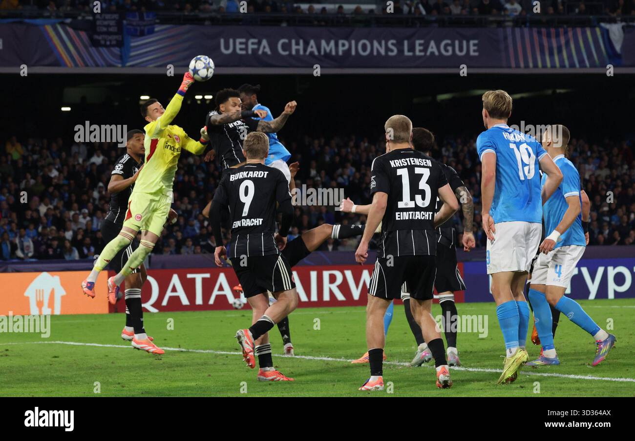 Napoli, Napoli, Italia. 4th Nov, 2025. Michael Zetterer of Eintracht ...