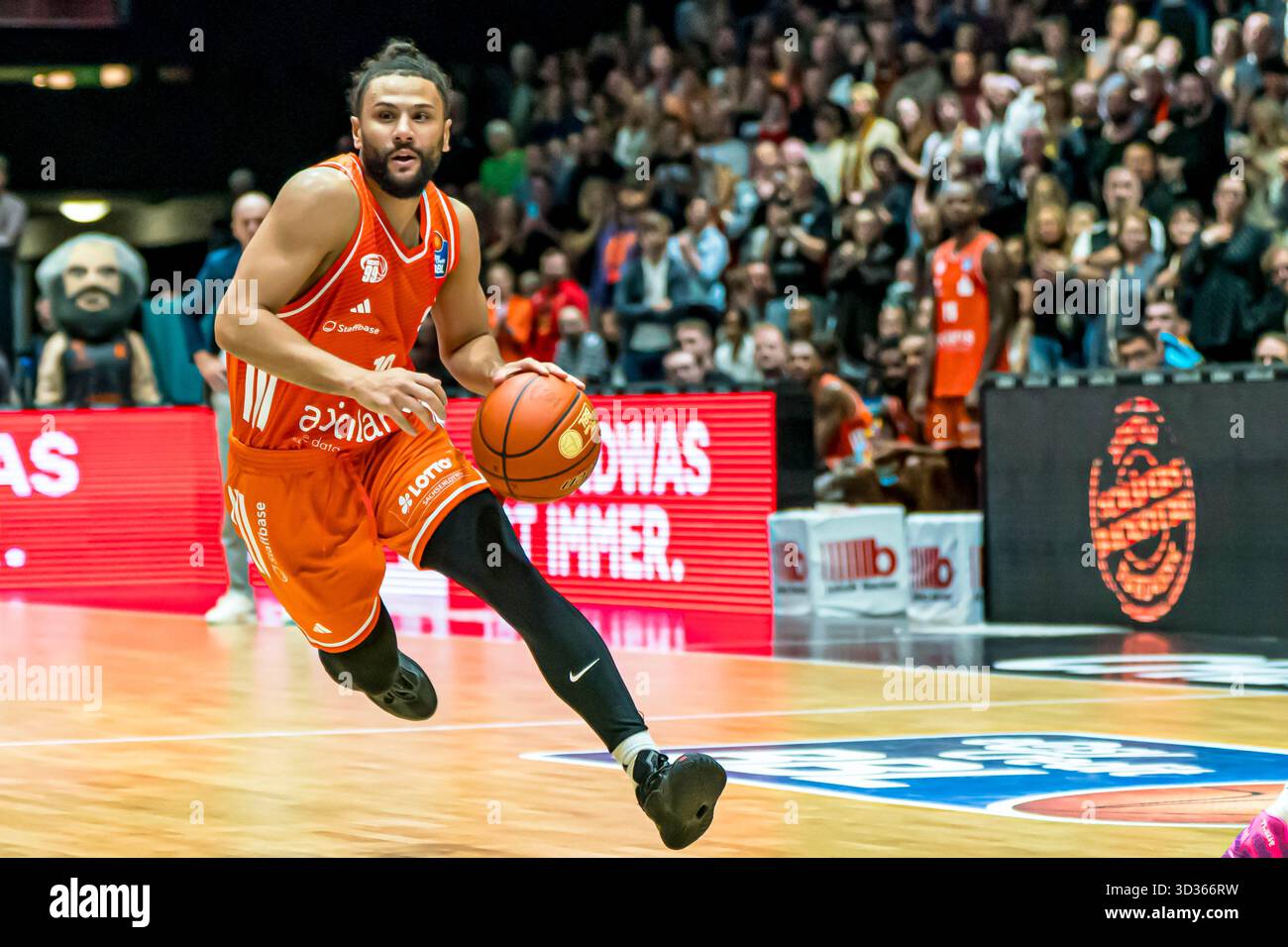 Chemnitz, Deutschland 01. November 2025: 1.BBL - 2025/2026 - Niners ...