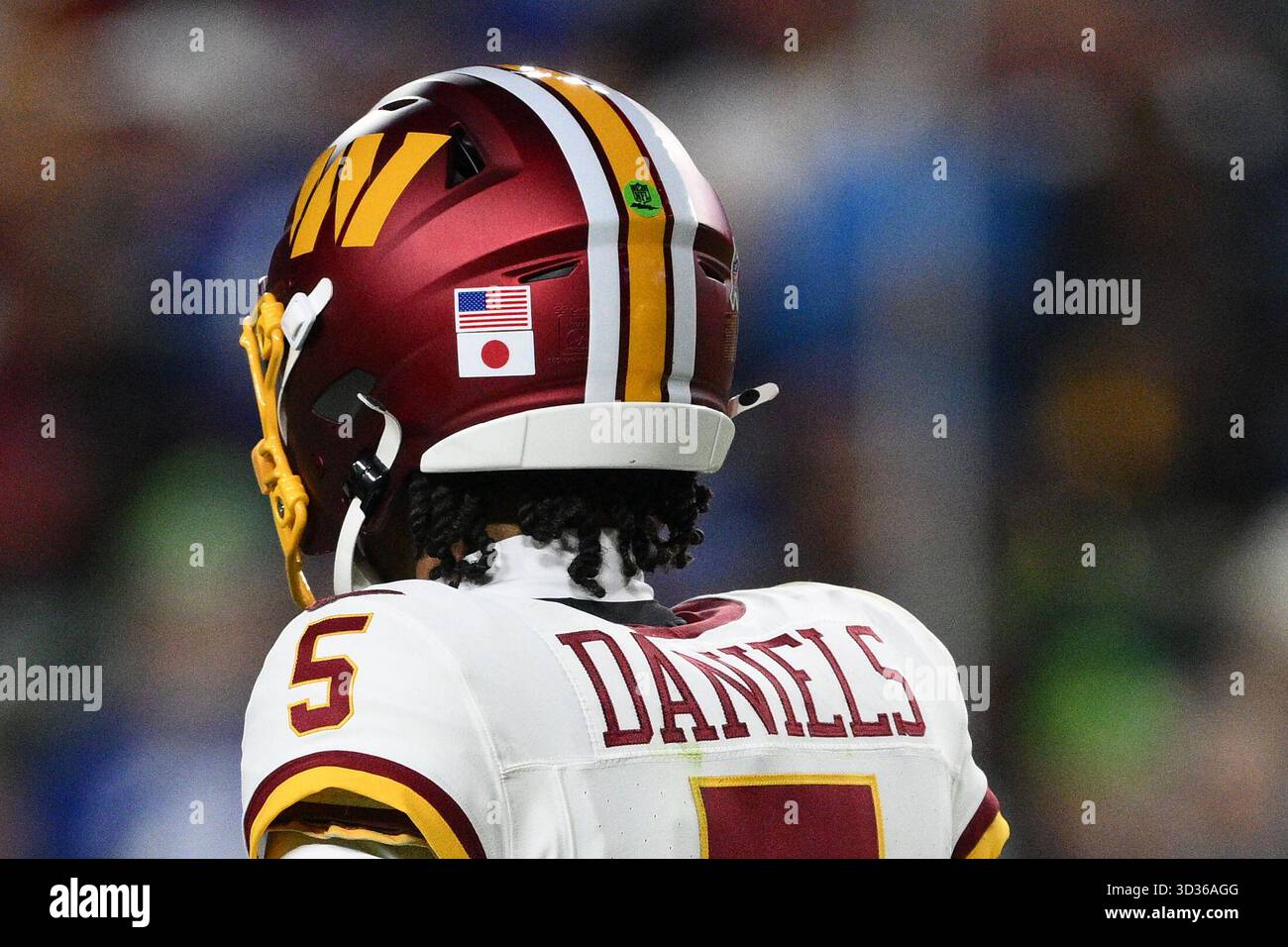 Washington Commanders quarterback Jayden Daniels (5) in action during ...