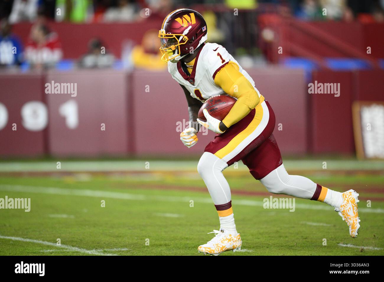 Washington Commanders wide receiver Deebo Samuel (1) in action during ...