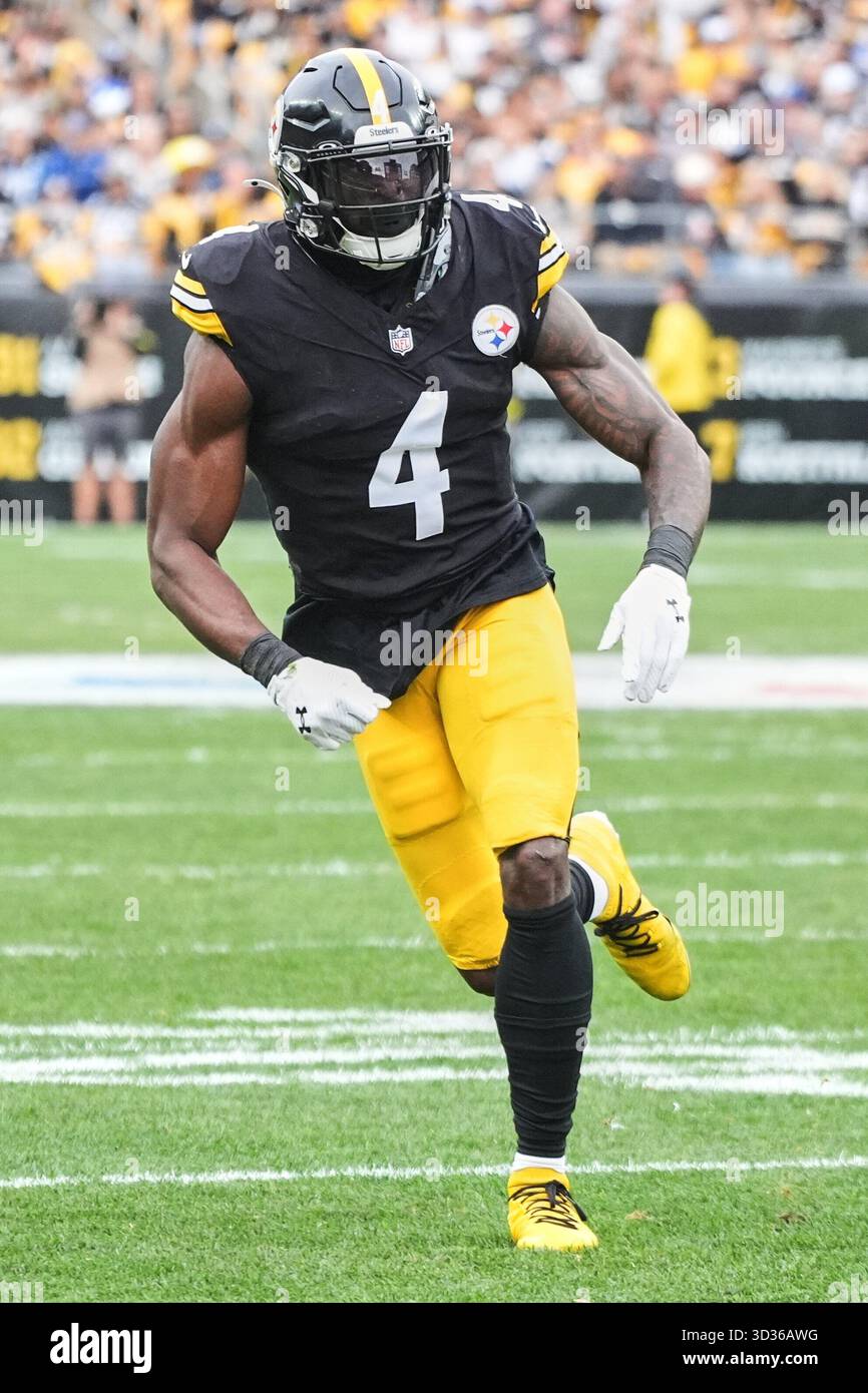 Pittsburgh Steelers wide receiver DK Metcalf (4) runs a route during an ...