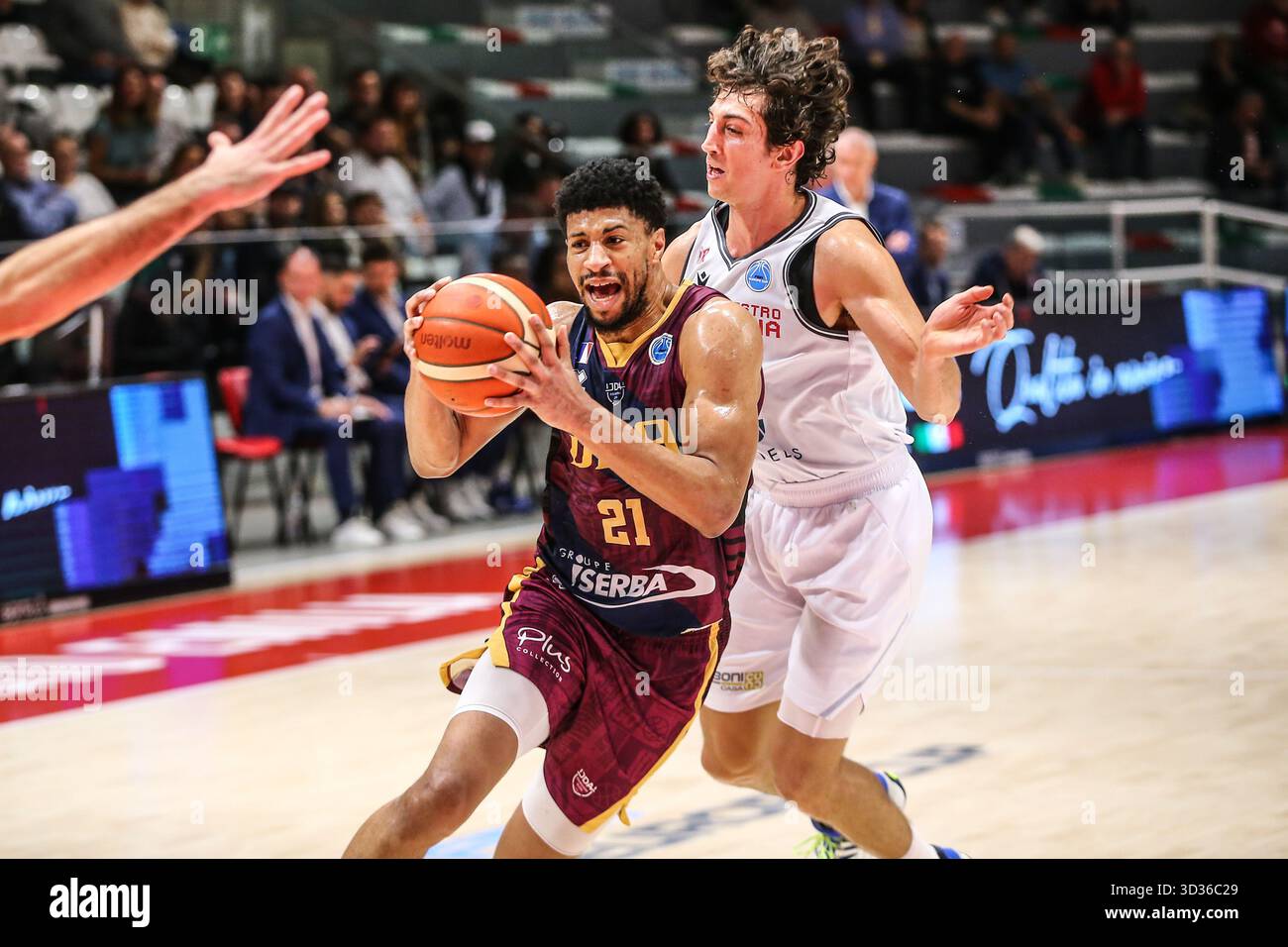 Jordan Barnett (Lda Dijon) during UNA Hotels Reggio Emilia vs JDA Dijon ...