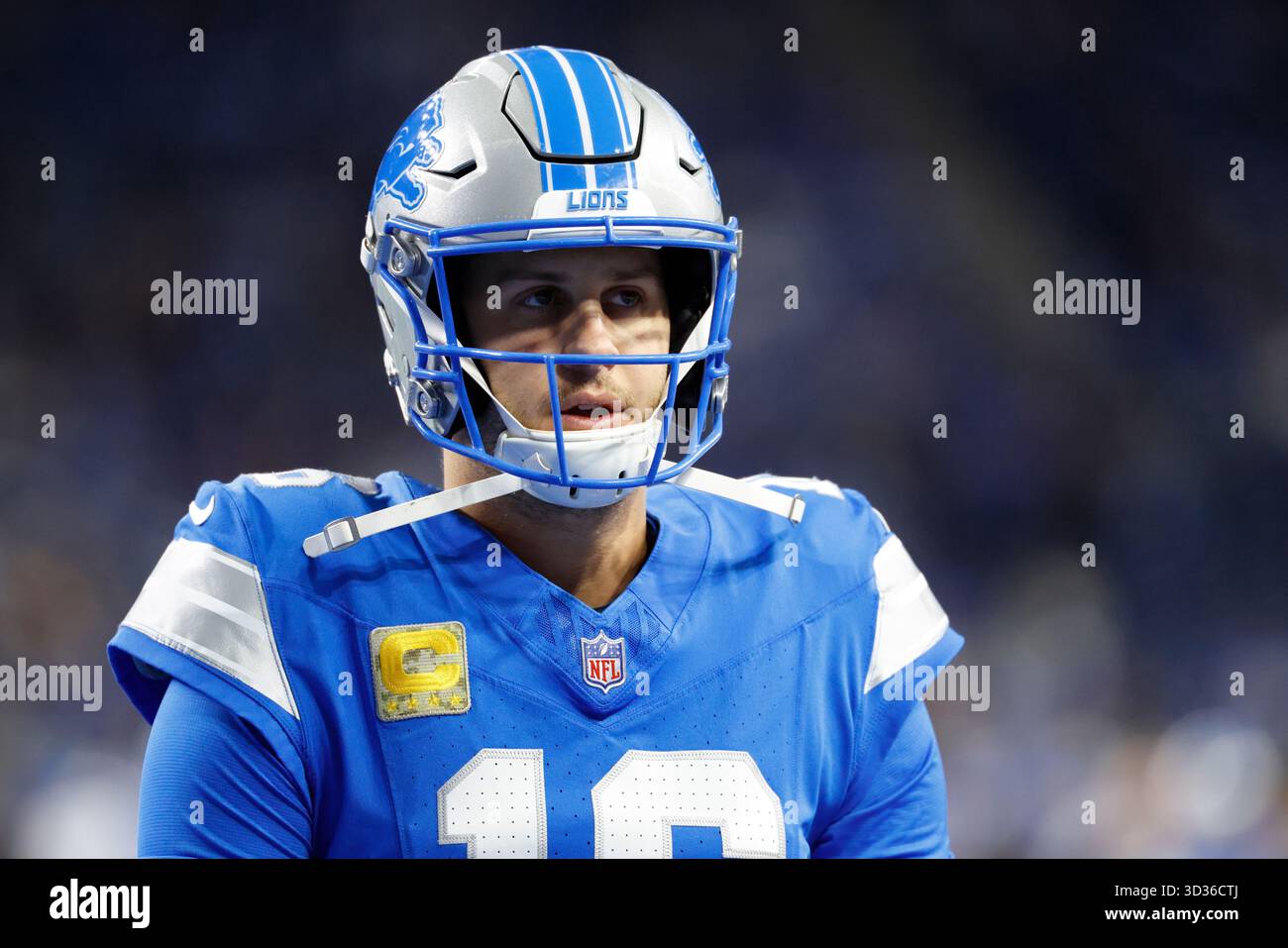 Detroit Lions quarterback Jared Goff (16) during warm ups against the ...