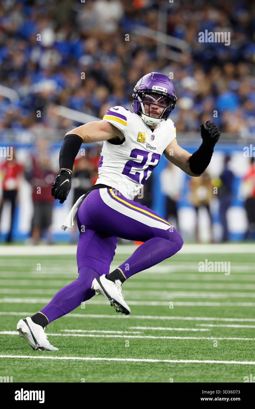 Minnesota Vikings safety Harrison Smith (22) pursues a play on defense ...