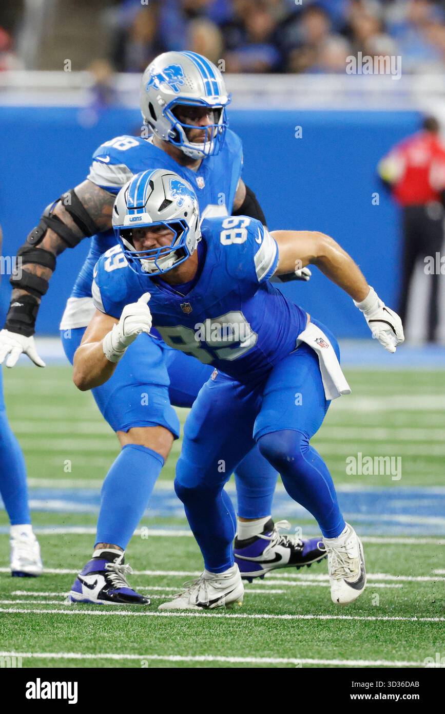 Detroit Lions tight end Brock Wright (89) runs a route against the ...