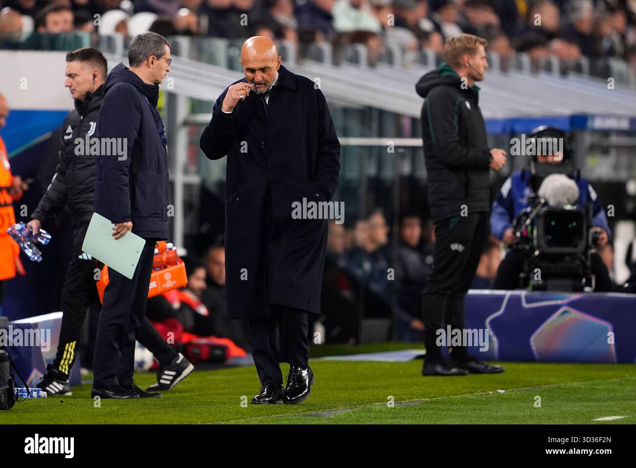 Juventus's head coach Luciano Spalletti during the Uefa Champions ...