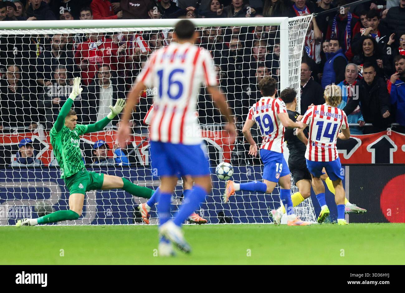 Atletico Madrid's Marcos Llorente scores a goal during and Atletico ...