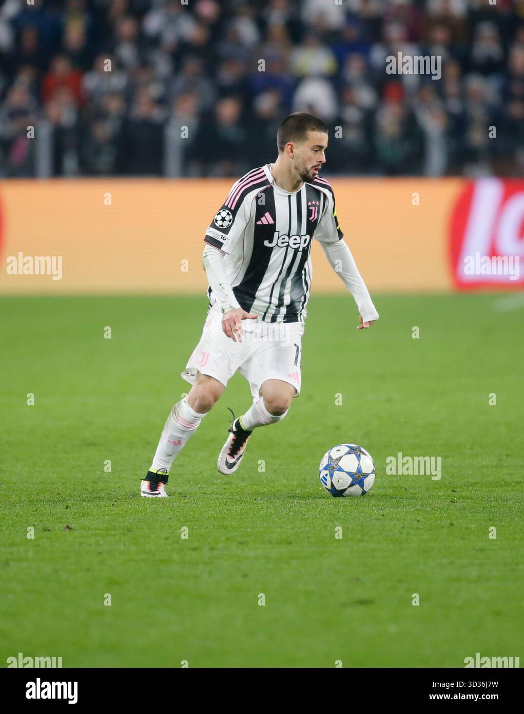 Edon Zhegrova of Juventus FC during the Uefa Champions League, season ...