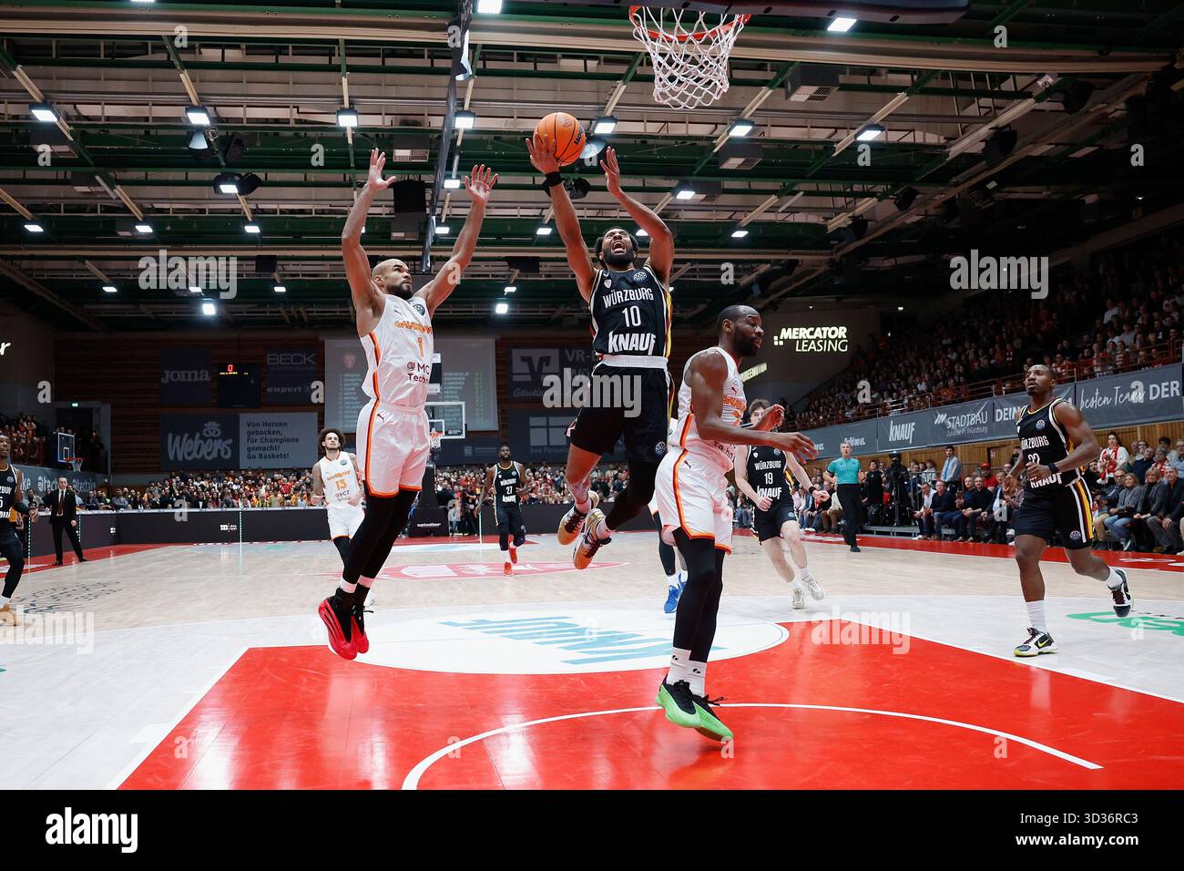 Jerome robinson jr galatasaray mct technic hi-res stock photography and ...