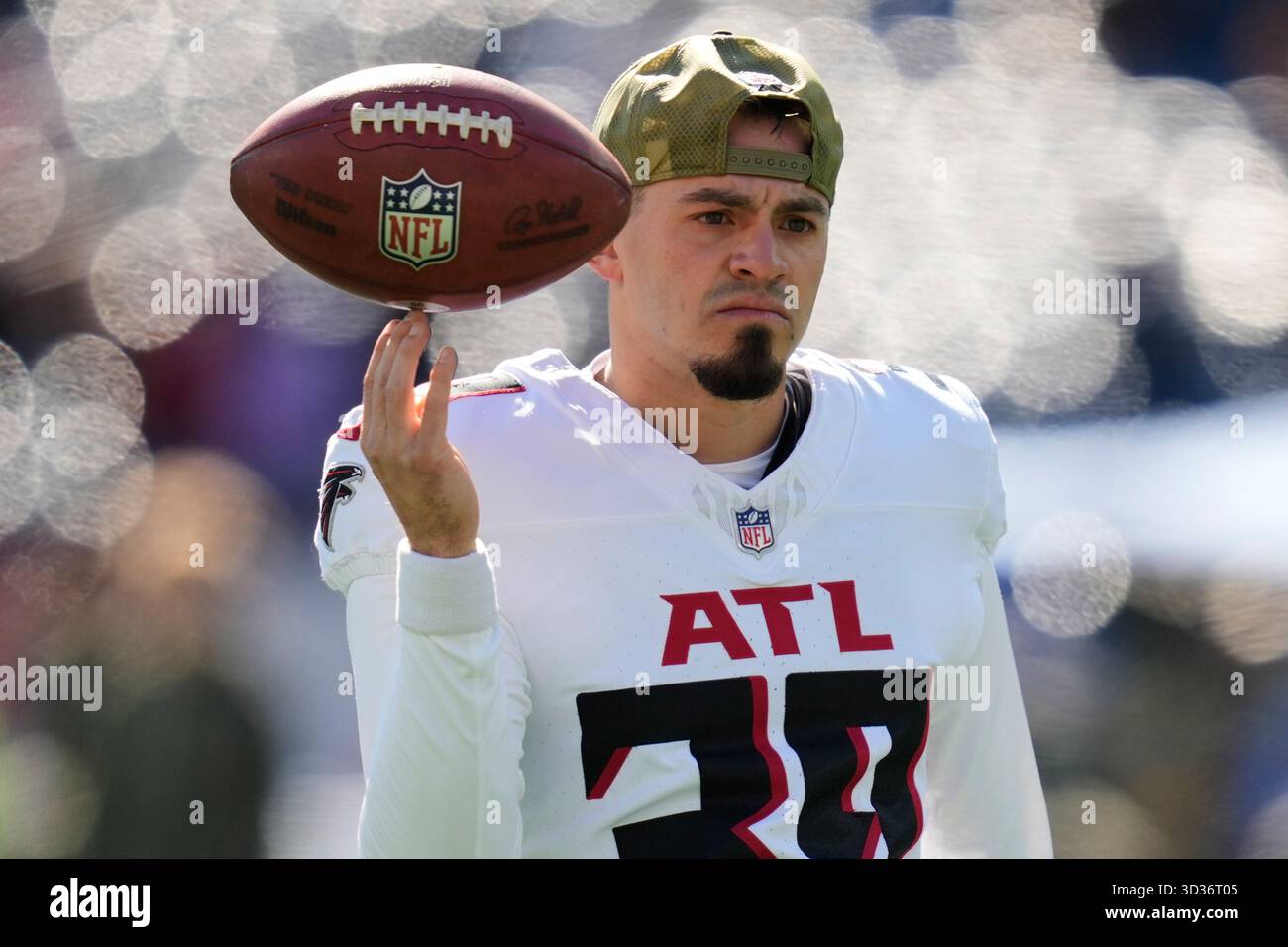 Atlanta Falcons place kicker Parker Romo (39) , Sunday, Nov. 2, 2025 ...