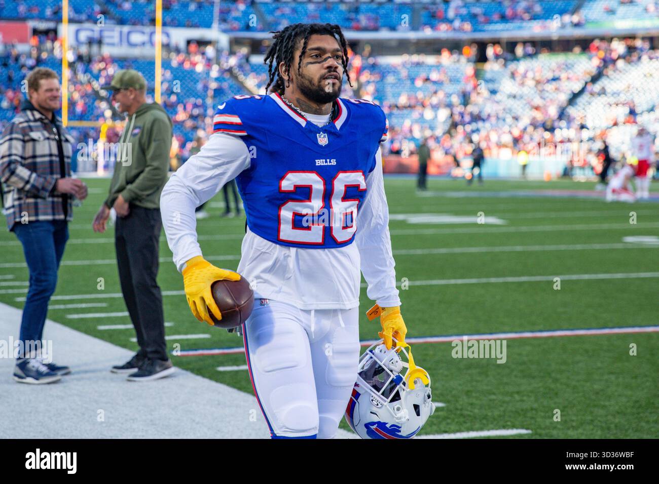 Buffalo Bills running back Ty Johnson (26) warms up before an NFL ...