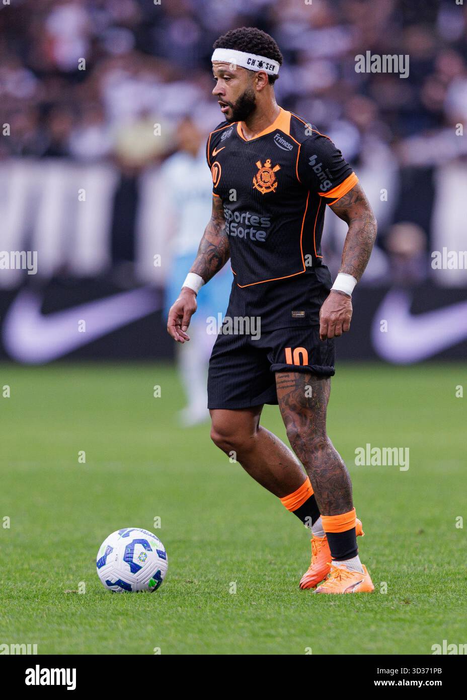 São Paulo, Brazil. 02th November, 2025. Soccer Football - Brazilian ...