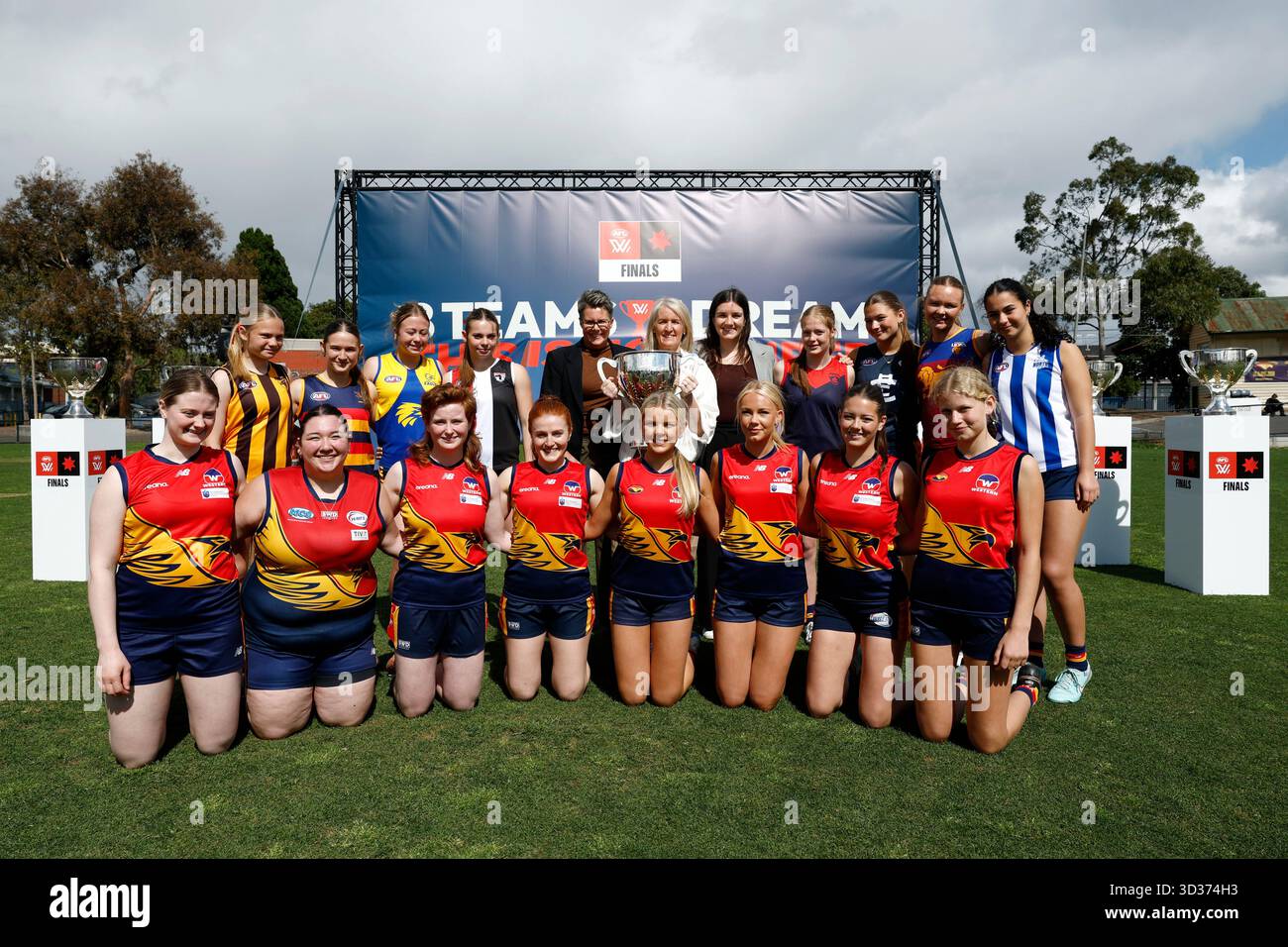 (L-R) Bec Goddard, Debbie Lee, Annie White pose with the cup with ...