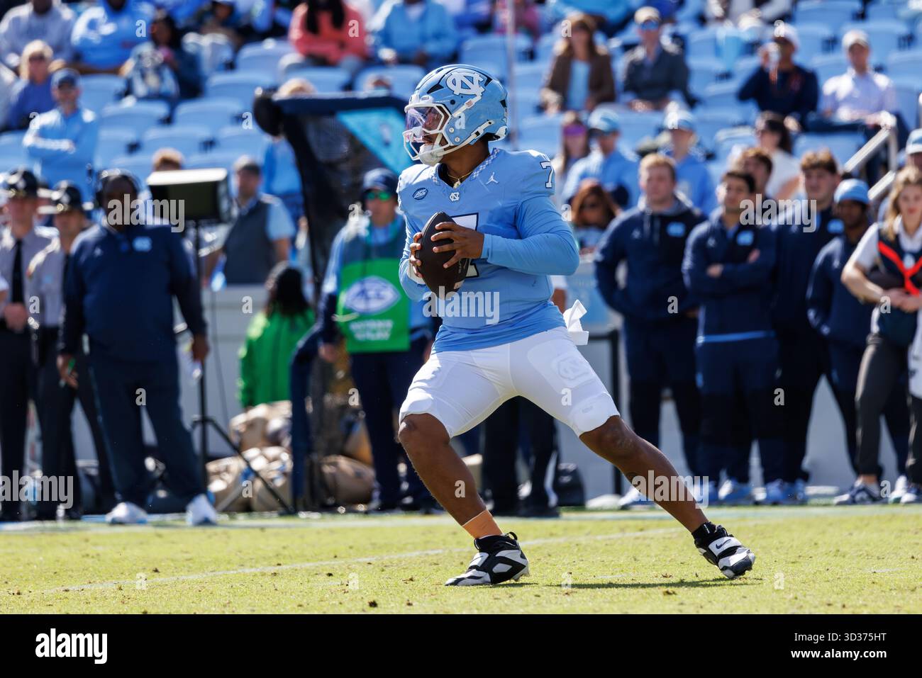 North Carolina quarterback Gio Lopez (7) looks to pass during an NCAA ...