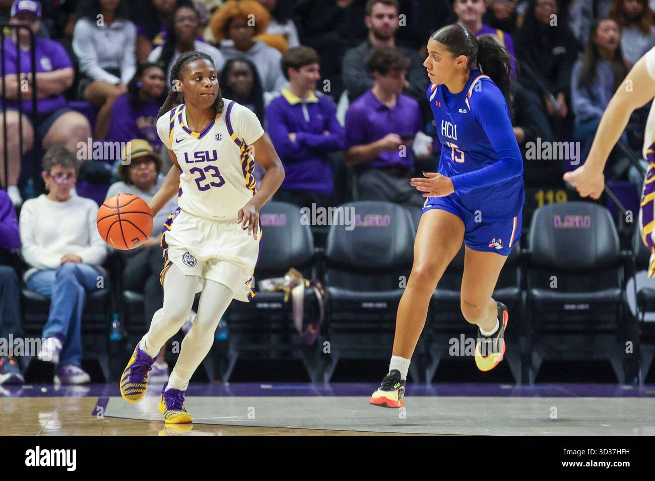 Louisiana State Tigers guard Milaysia Fulwiley (23) brings the ball up ...