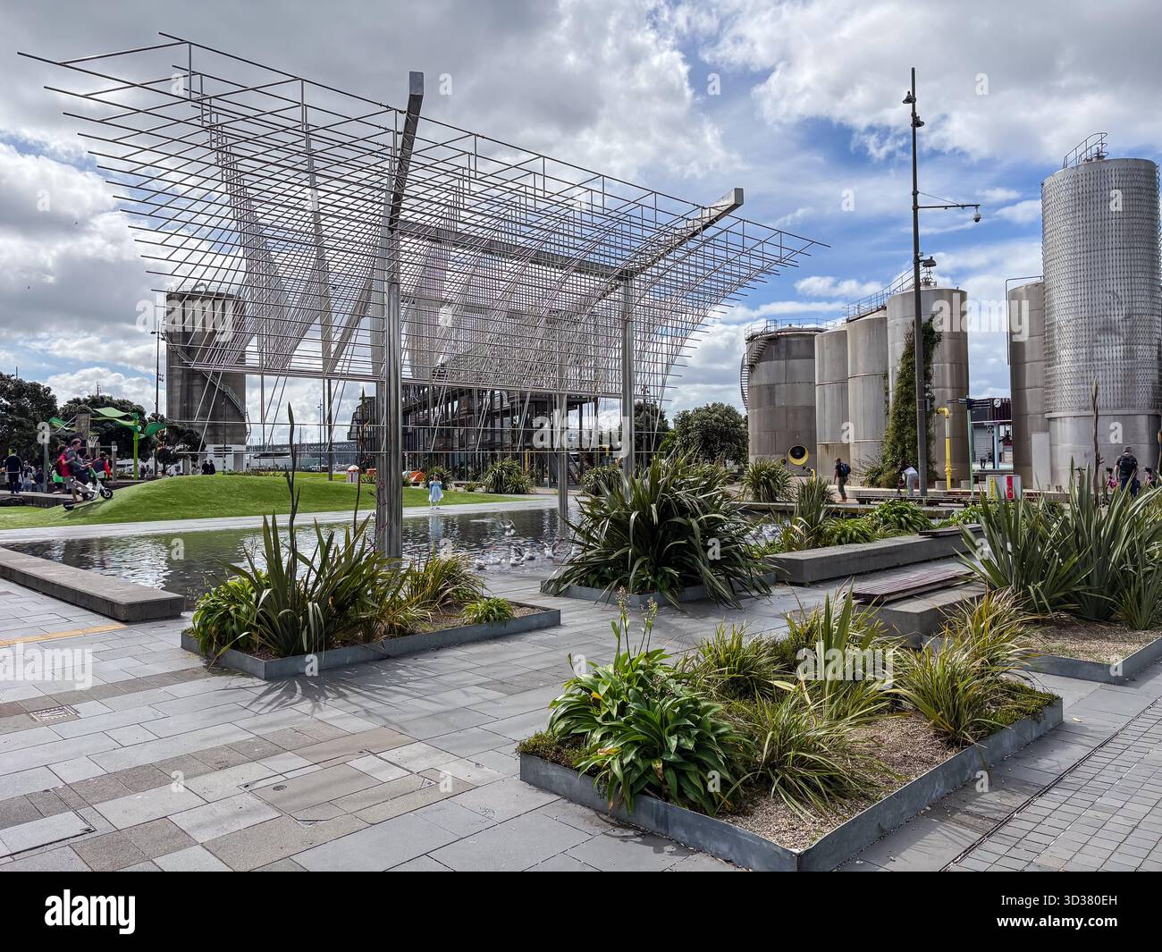 Wind Tree, a metal kinetic sculpture at Silo Park, Auckland, New ...
