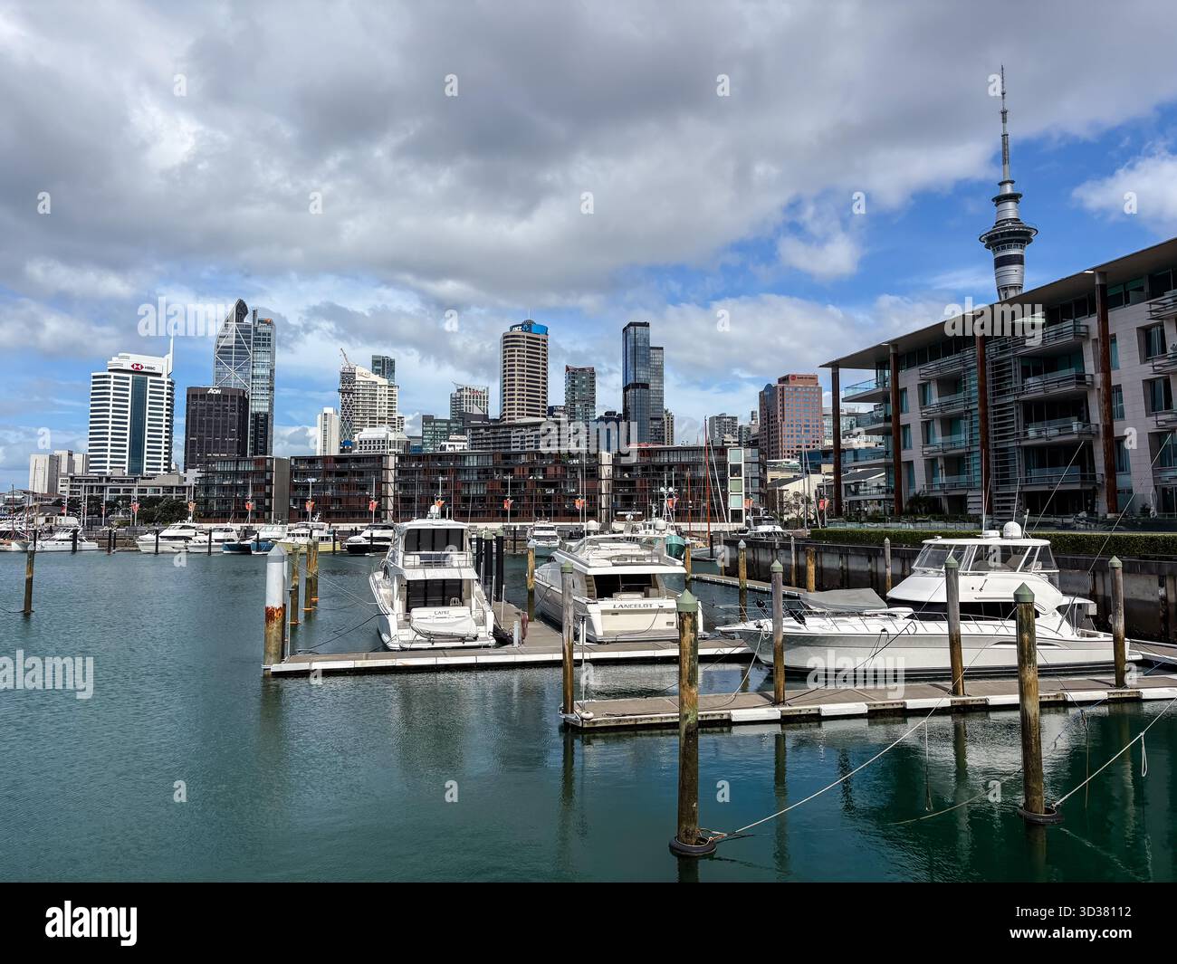 Auckland waterfront including sky hi-res stock photography and images ...