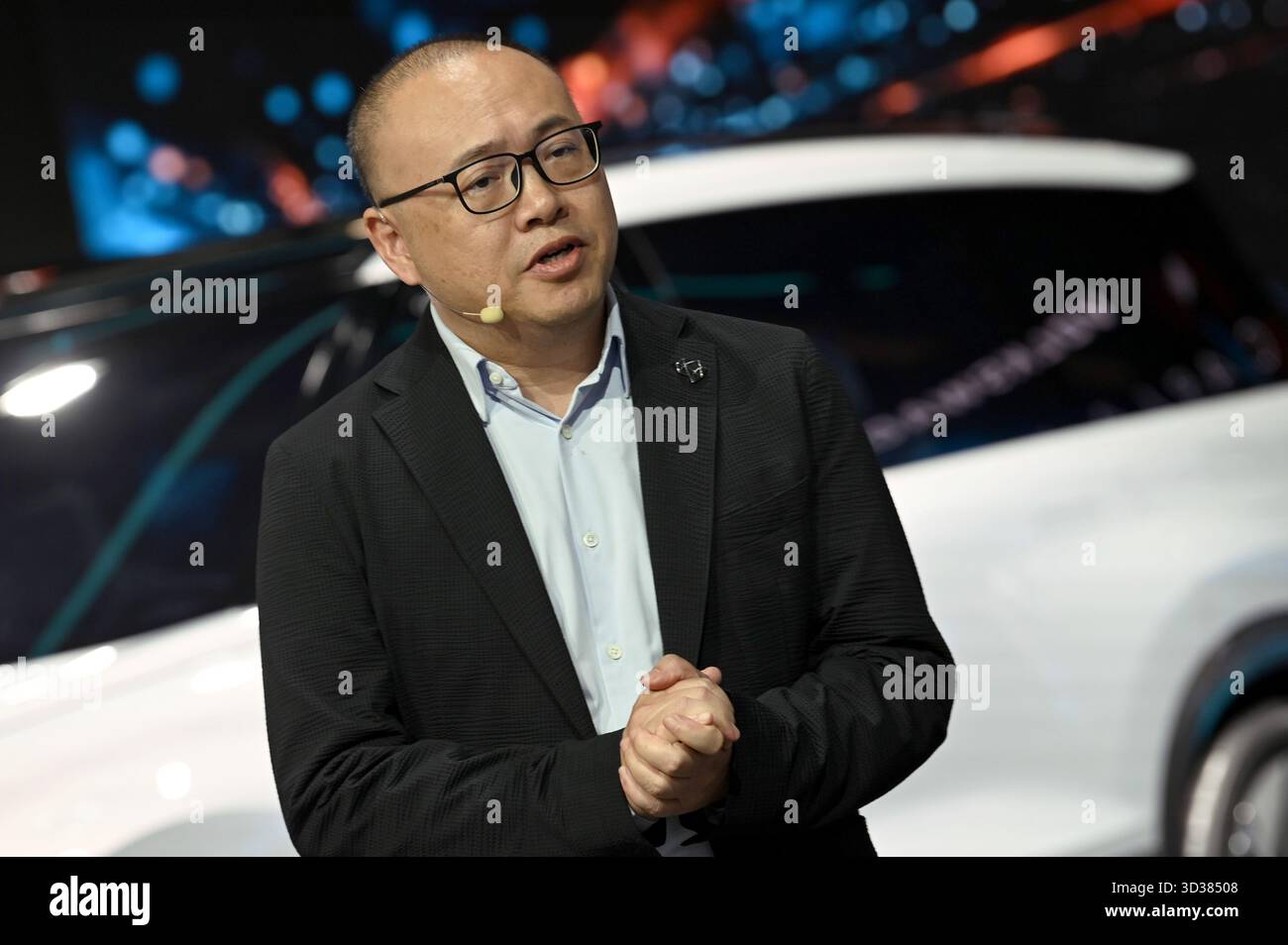05 November 2025, China, Shanghai: Frank Han, executive vice president ...