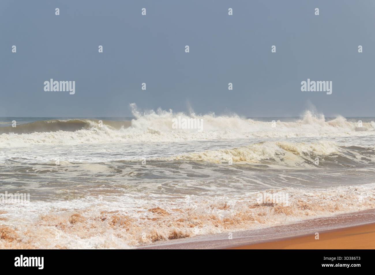 Dynamic Ocean Waves Crashing and Foaming on a Wide Shoreline Stock ...