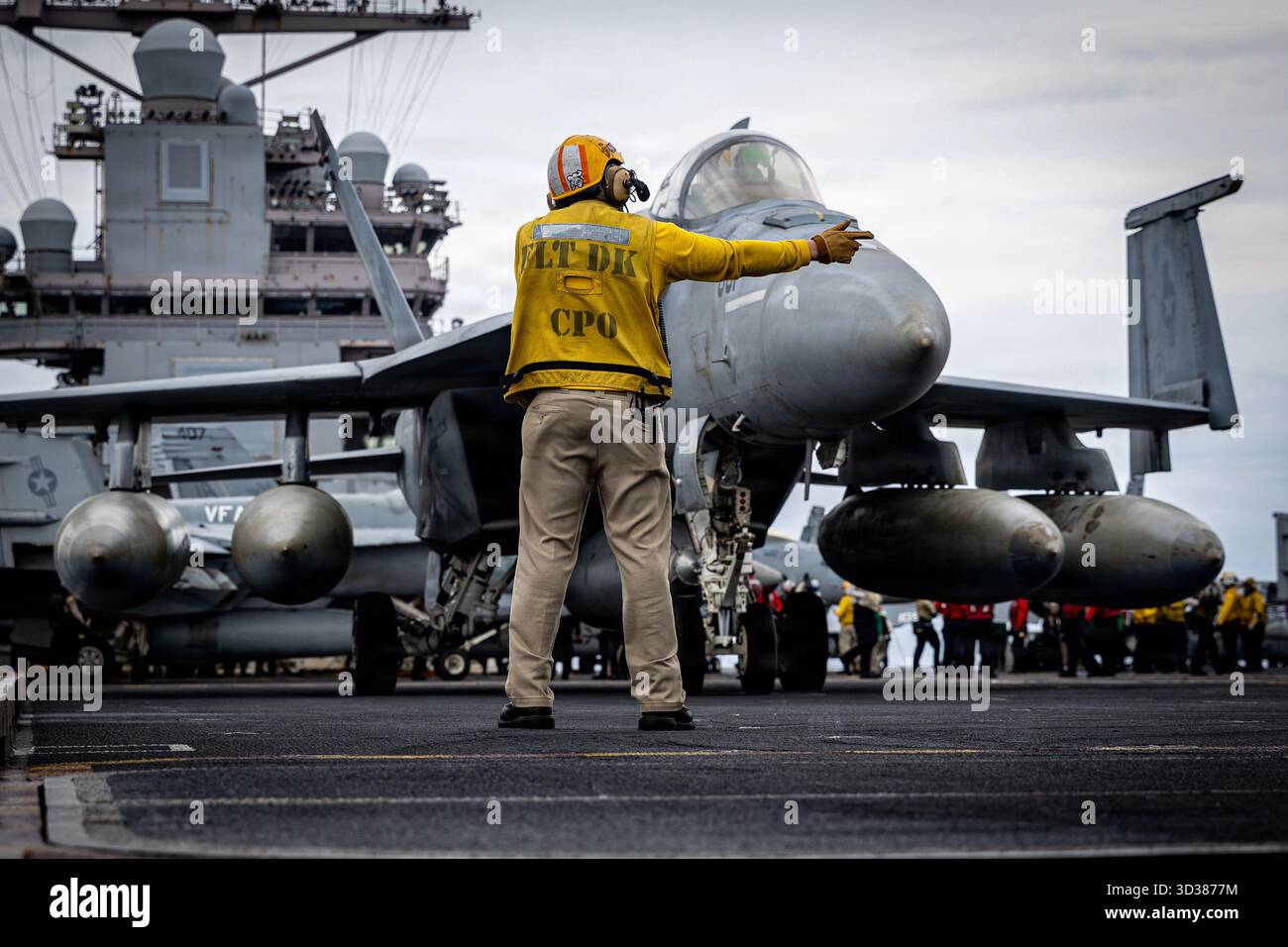 Chief Aviation Boatswain's Mate (Aircraft Handling) Mike Duffy ...