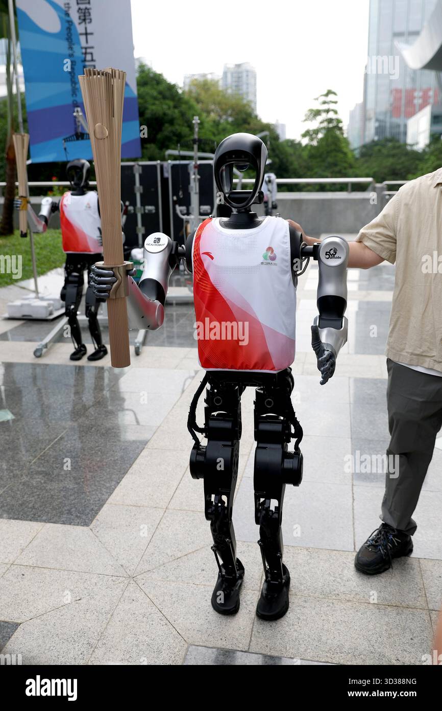 The world's first 5G-A humanoid robot torchbearer Kuavo make its debut ...