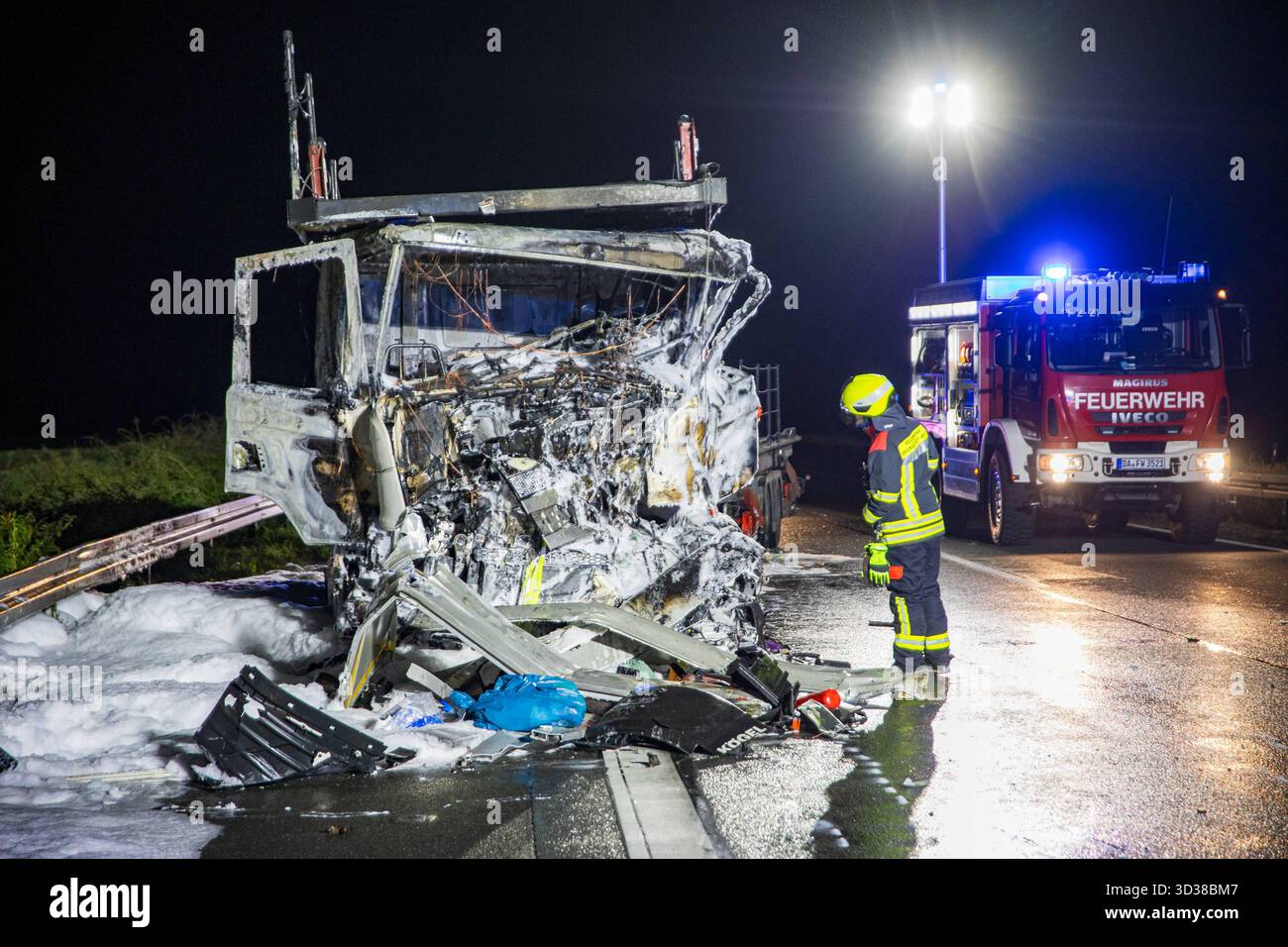 Schwerer LKW Unfall auf A67 In der Nacht von Dienstag auf Mittwoch kam ...