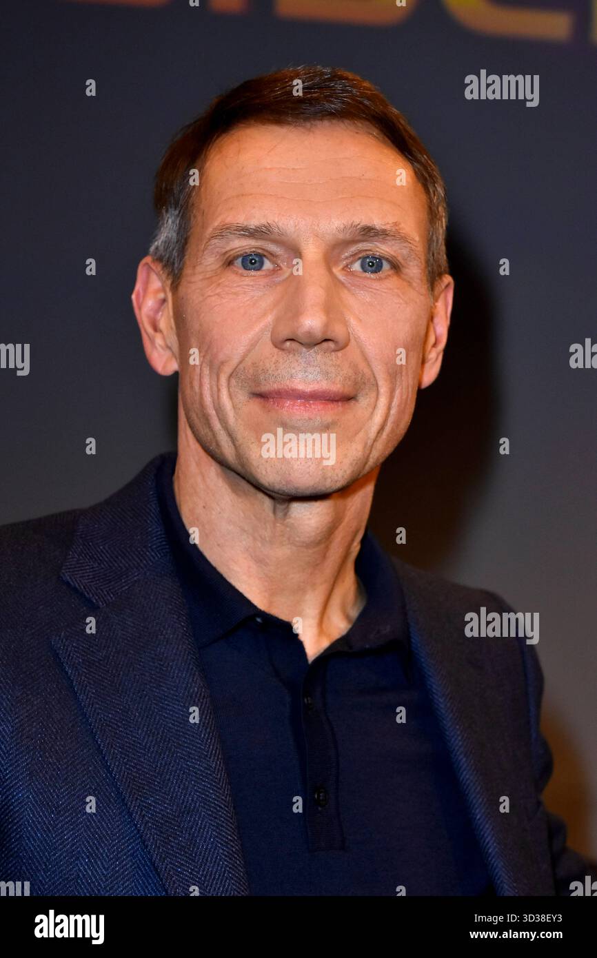 Chairman of the board of directors at airbus hi-res stock photography ...