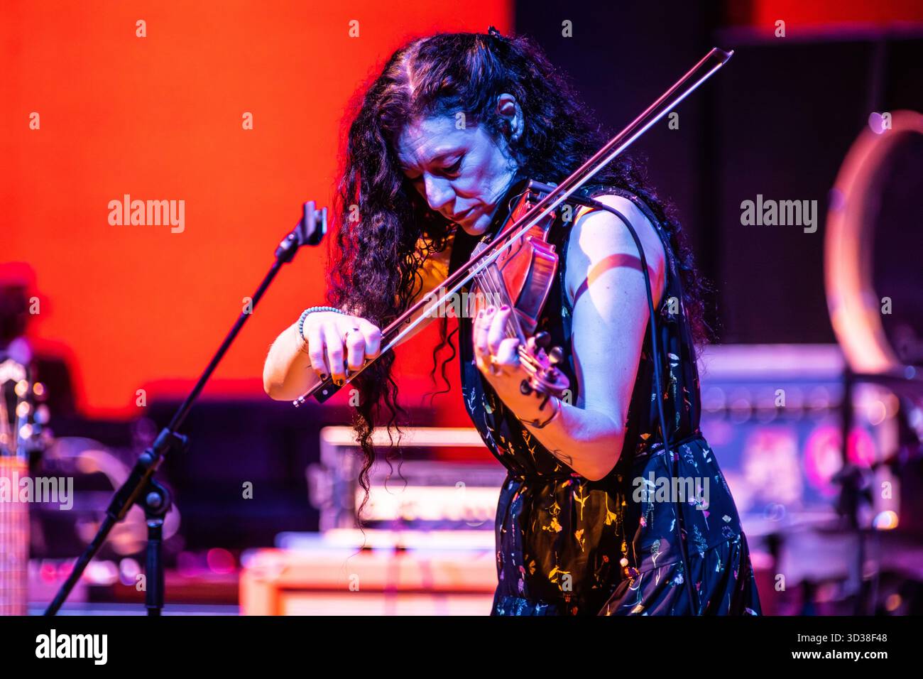 Milan Italy. 04th nov 2025. The Canadian musician and violinist JESSICA ...