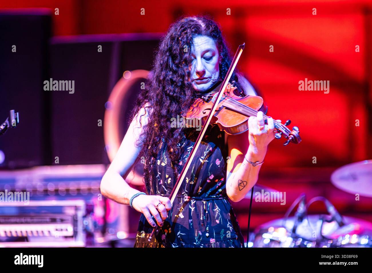 Milan Italy. 04th nov 2025. The Canadian musician and violinist JESSICA ...