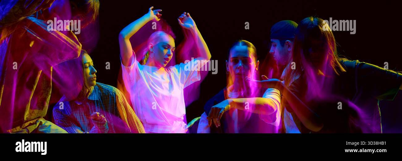 Dance crew illuminated motion hi-res stock photography and images - Alamy