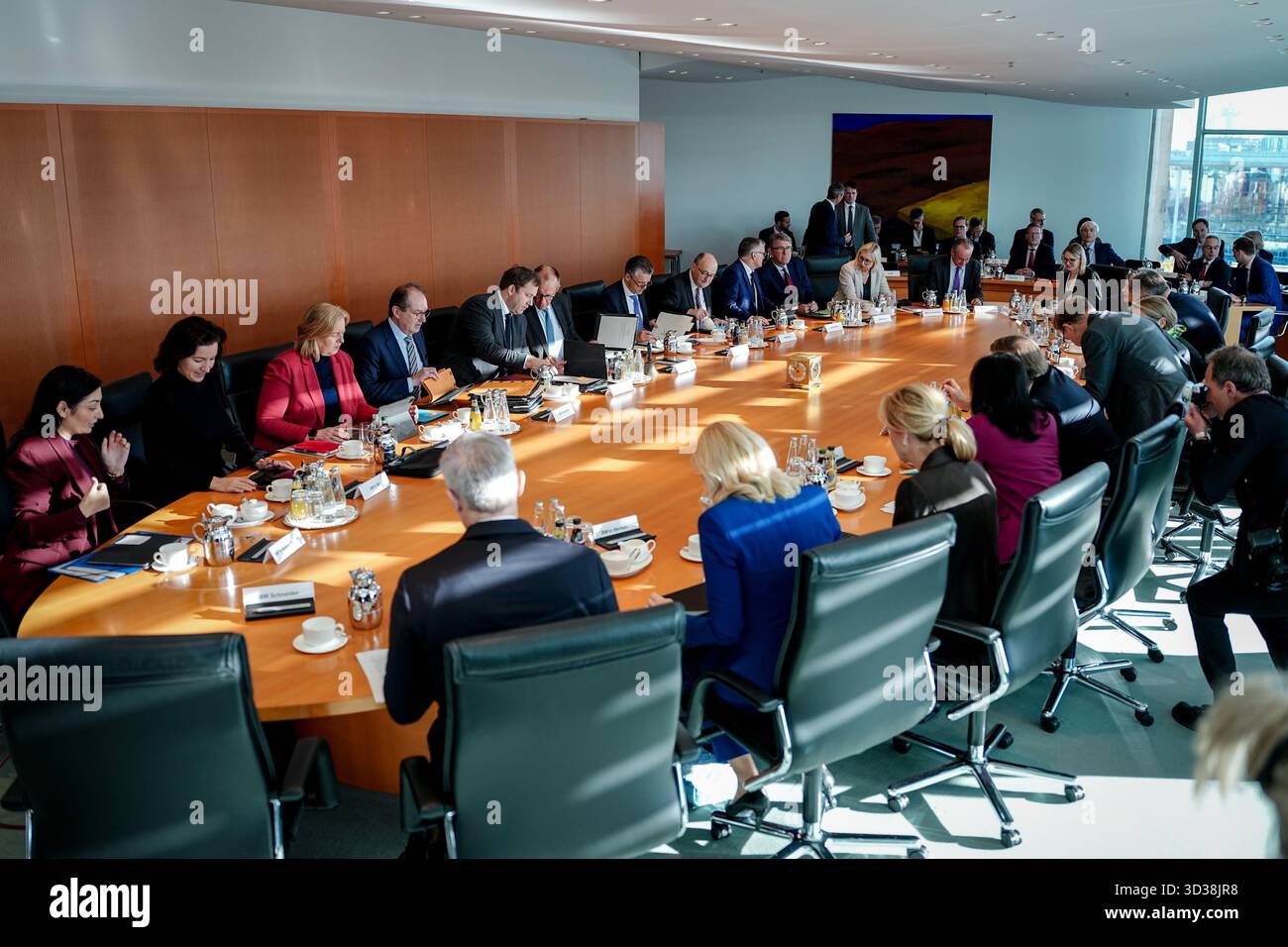 05 November 2025, Berlin: The Federal Cabinet meets in the Federal ...