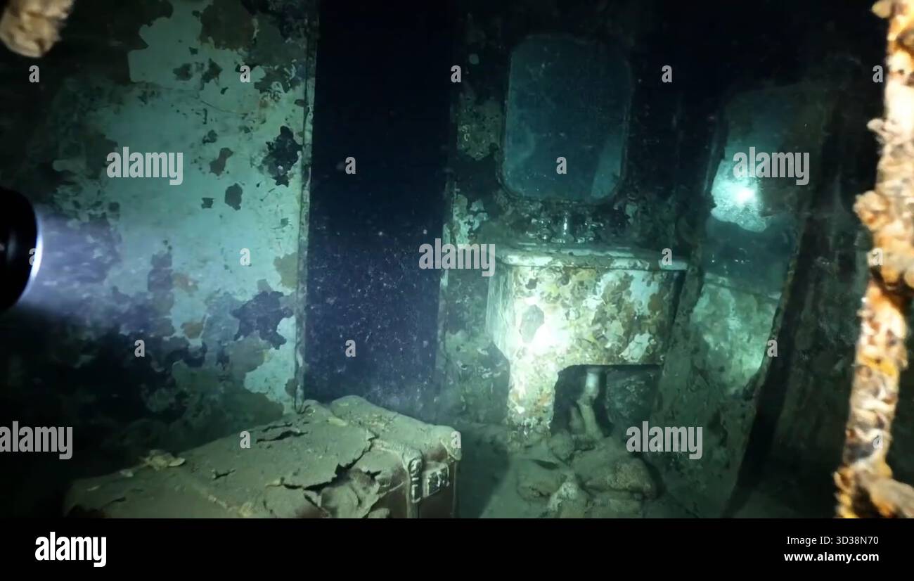 Titanic wreck debris hi-res stock photography and images - Alamy