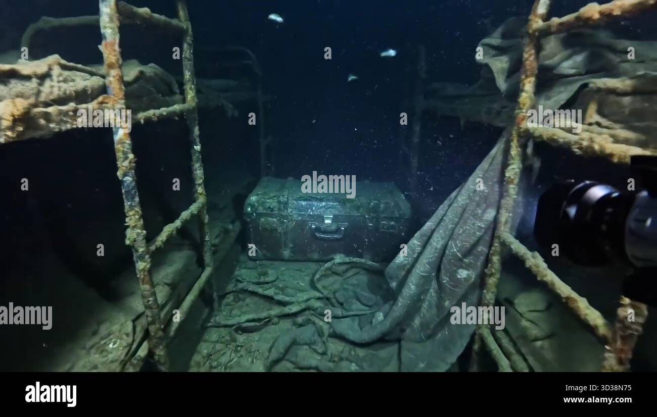 Titanic wreck debris hi-res stock photography and images - Alamy