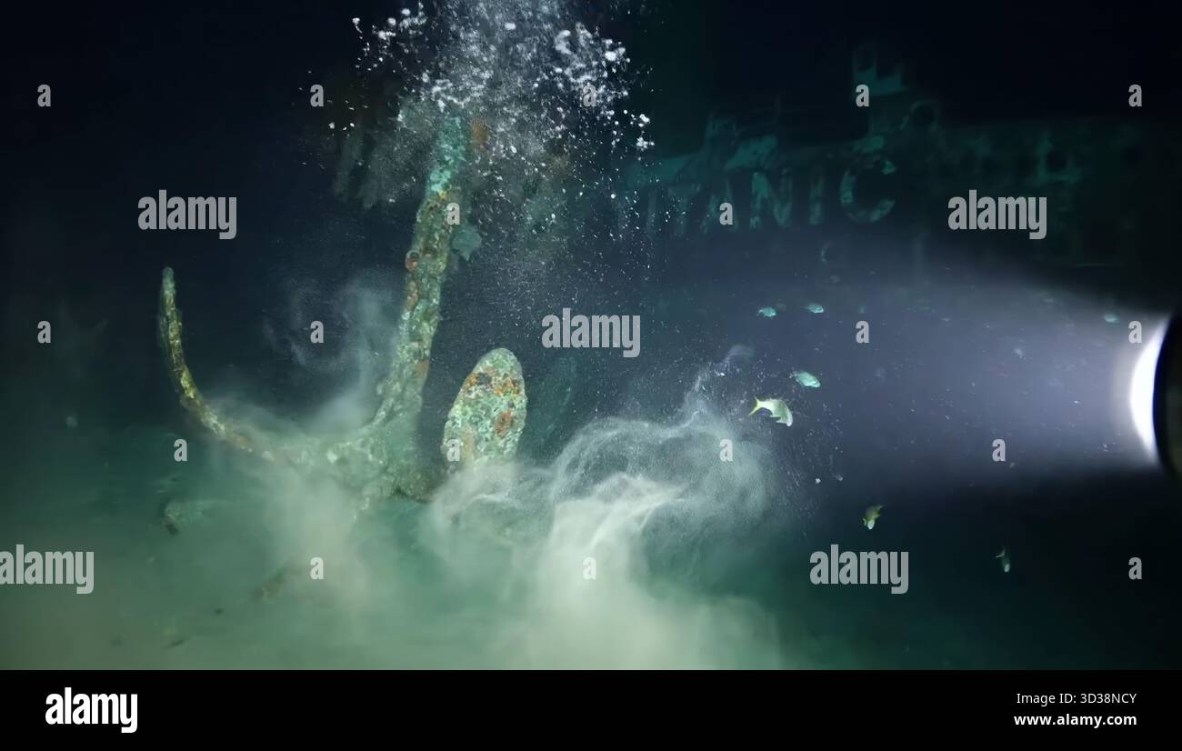 Titanic wreck deep sea hi-res stock photography and images - Alamy