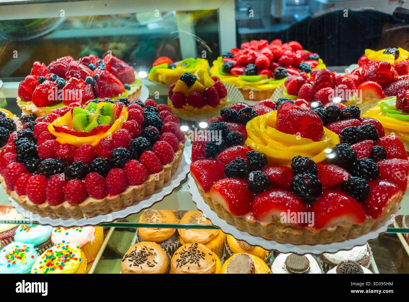 New York City, NY, USA, Close up, Birthday Cakes on Display, "Zaro's ...