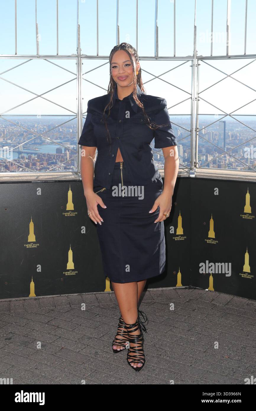 NEW YORK, NEW YORK – NOVEMBER 04, 2025: Singer, dancer, and actress Nia ...