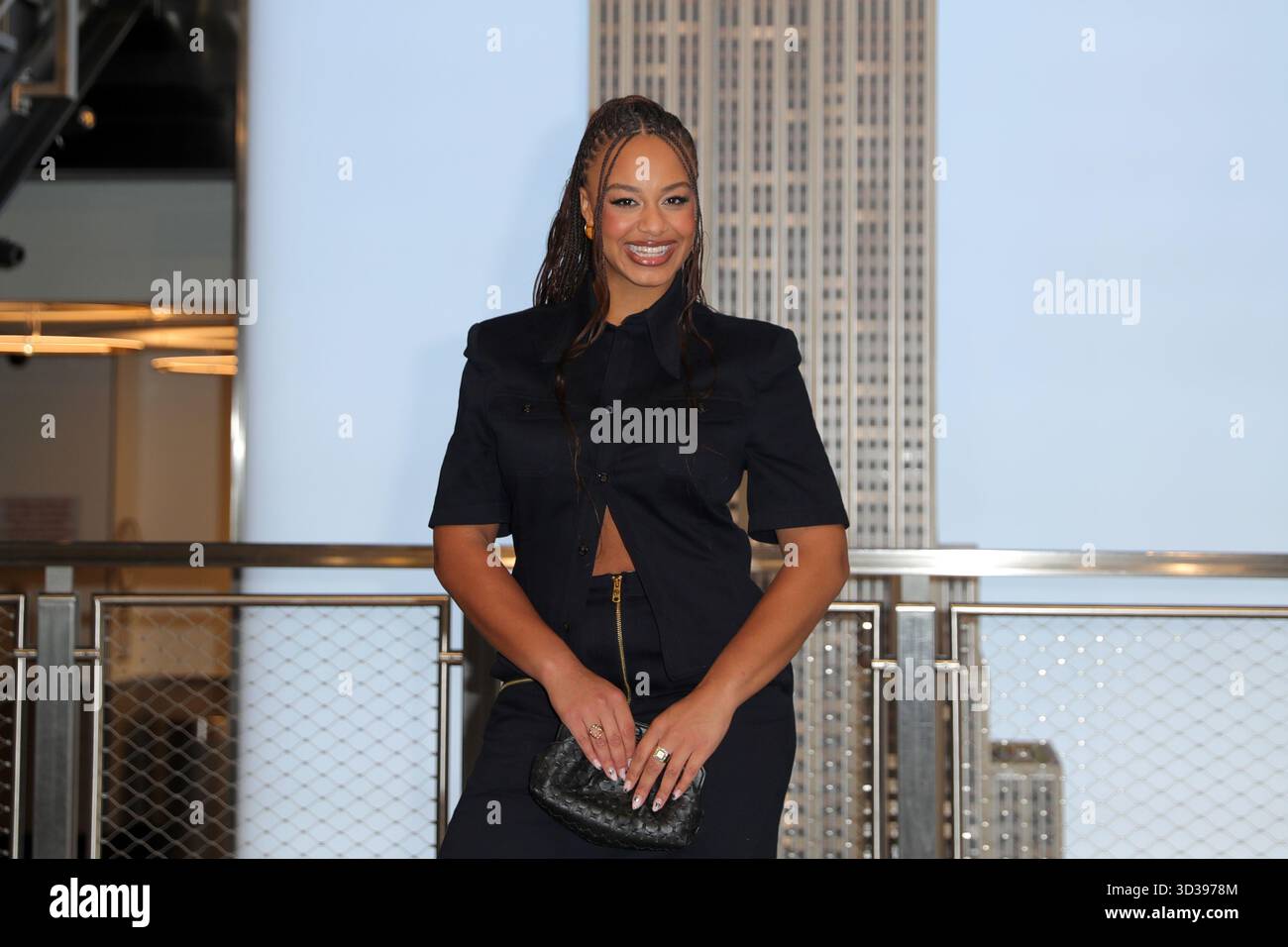 NEW YORK, NEW YORK – NOVEMBER 04, 2025: Singer, dancer, and actress Nia ...