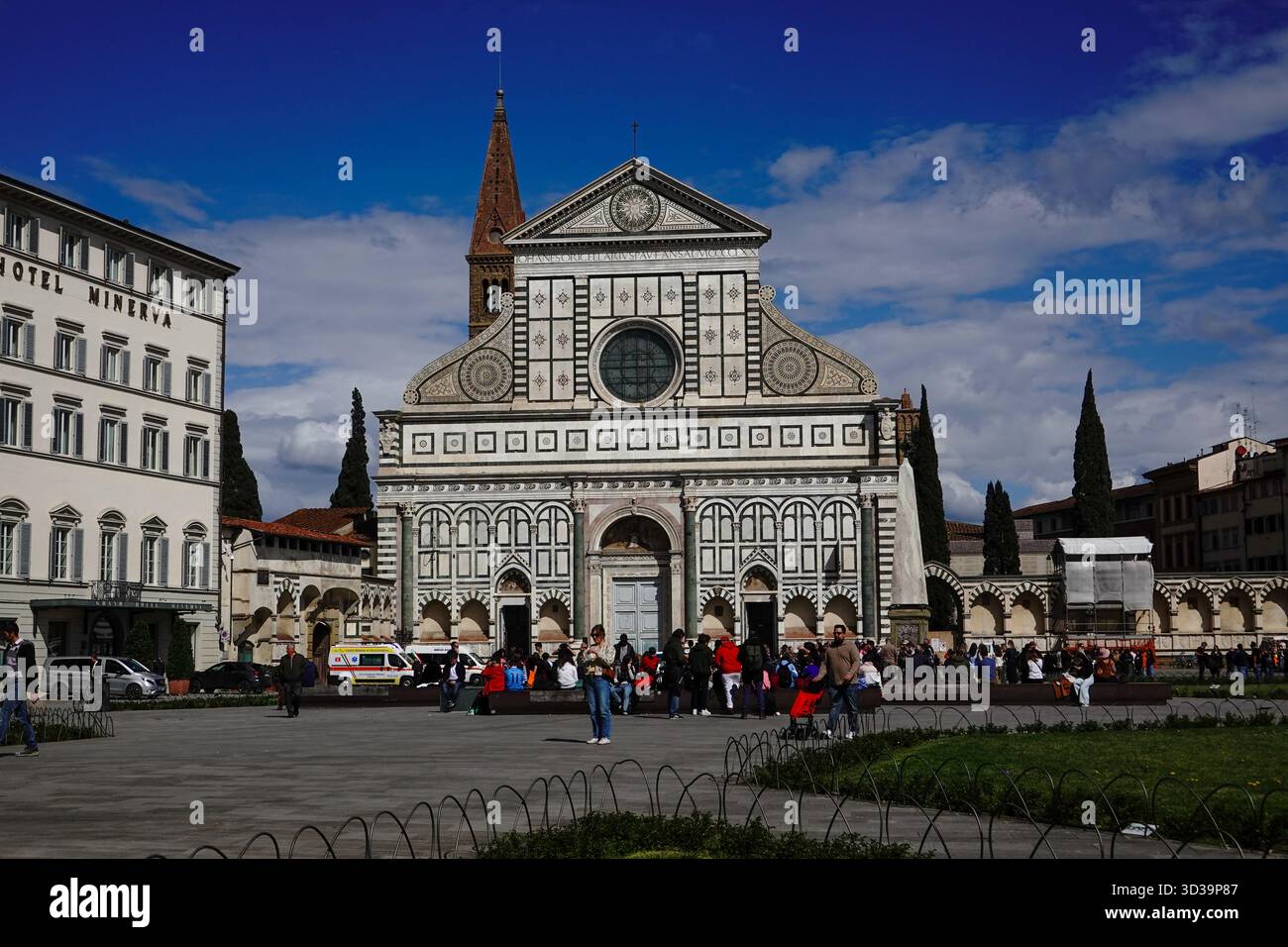 Crowd of people outside the Basilica di Santa Maria Novella, Florence ...