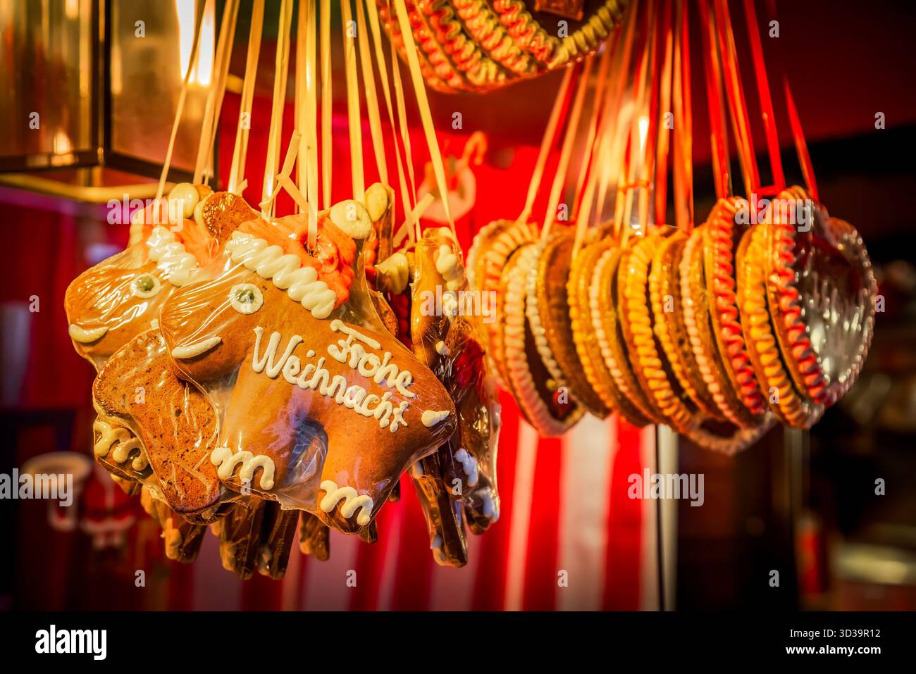 Nuremberg, Germany. Traditional gingerbread at Nurnberger ...