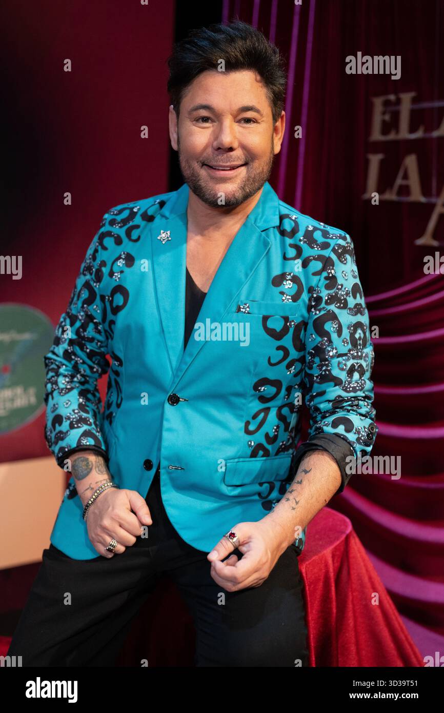 Singer Miguel Poveda poses during the album premiere of "El arbol de la alegría" at the Luchana ...