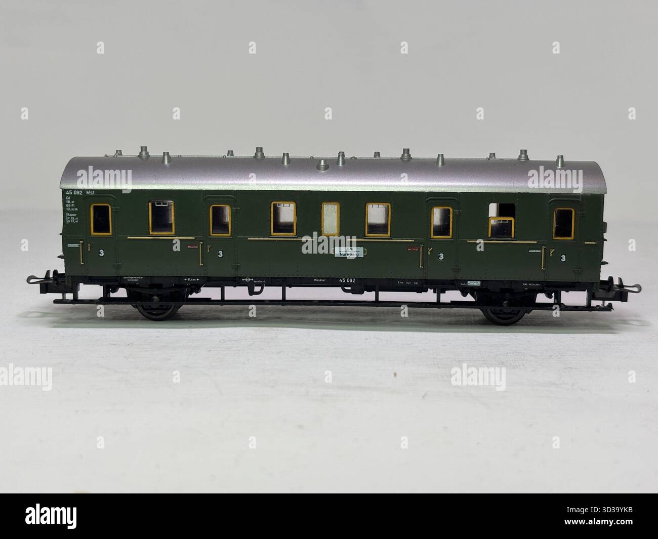 HO scale DB Type Cd 3rd class passenger compartment coach model by Trix ...