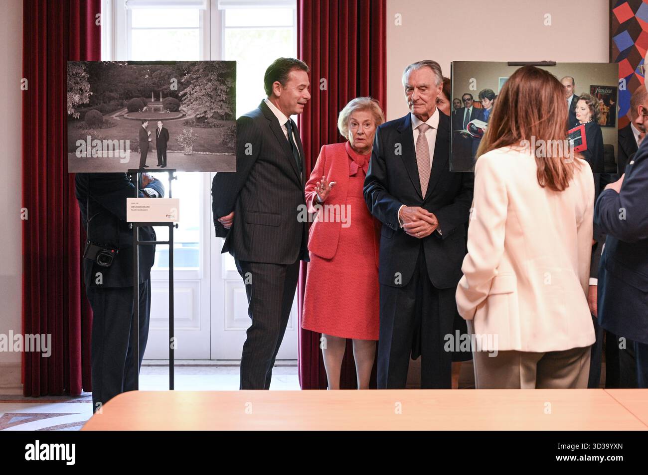 Lisbon, Portugal. 5 November 2025. Portuguese Prime Minister Luis ...