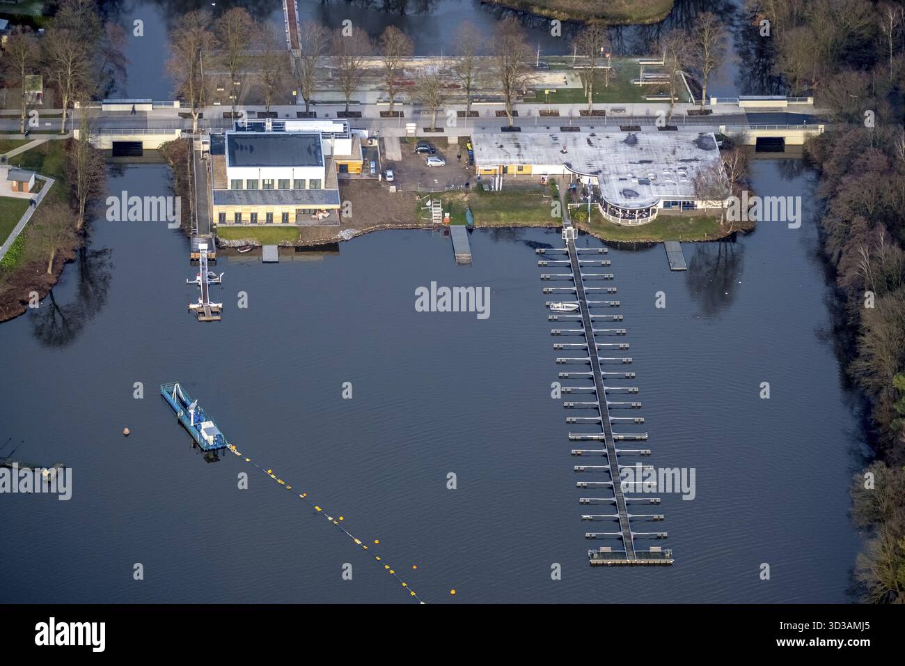 Aerial view, empty boat dock, parking lot, barrelyard, boathouse, Lokal ...